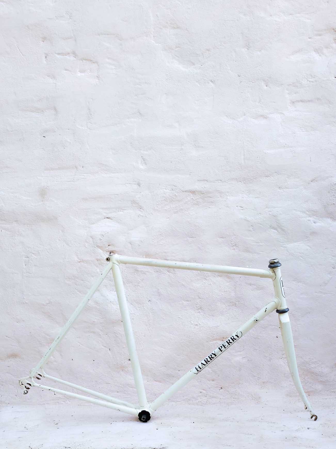 Harry Perry fastback