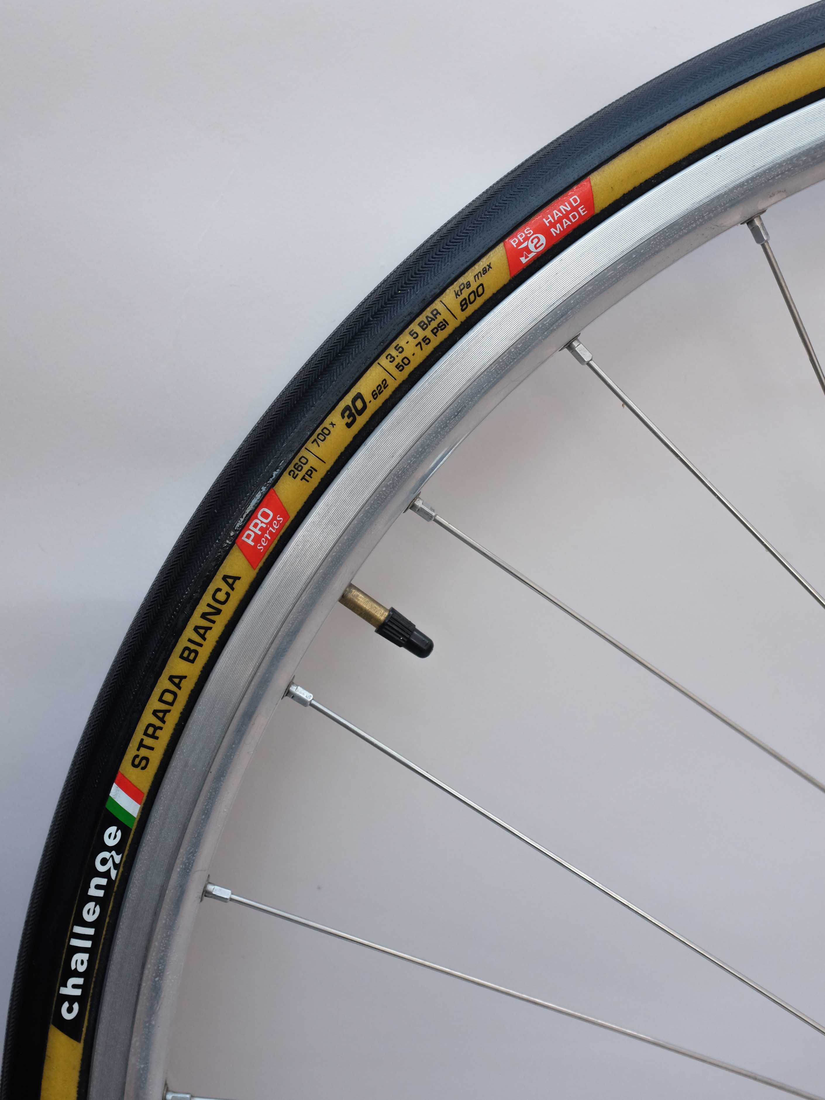 Challenge Strada Bianca Pro Series, 700 x 30mm all road/gravel tyre